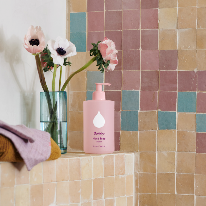 Great Smelling Safe Hand Soap by Kris Jenner - Safely